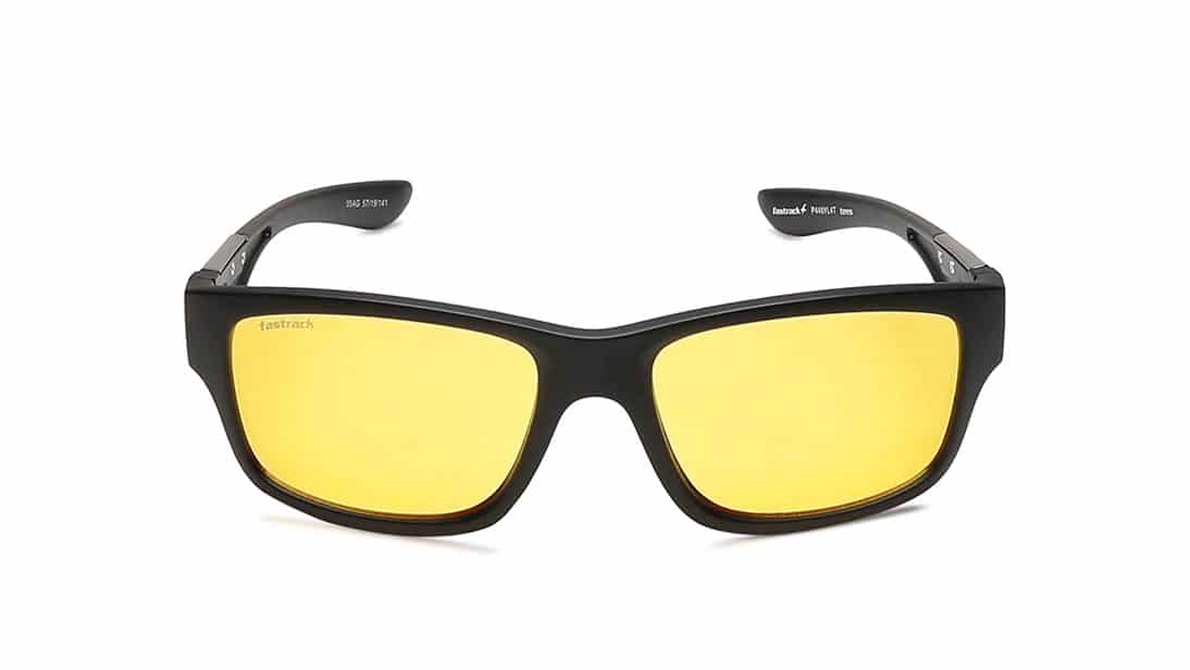 Get Your Beach Look On Point with Fastrack Goggles